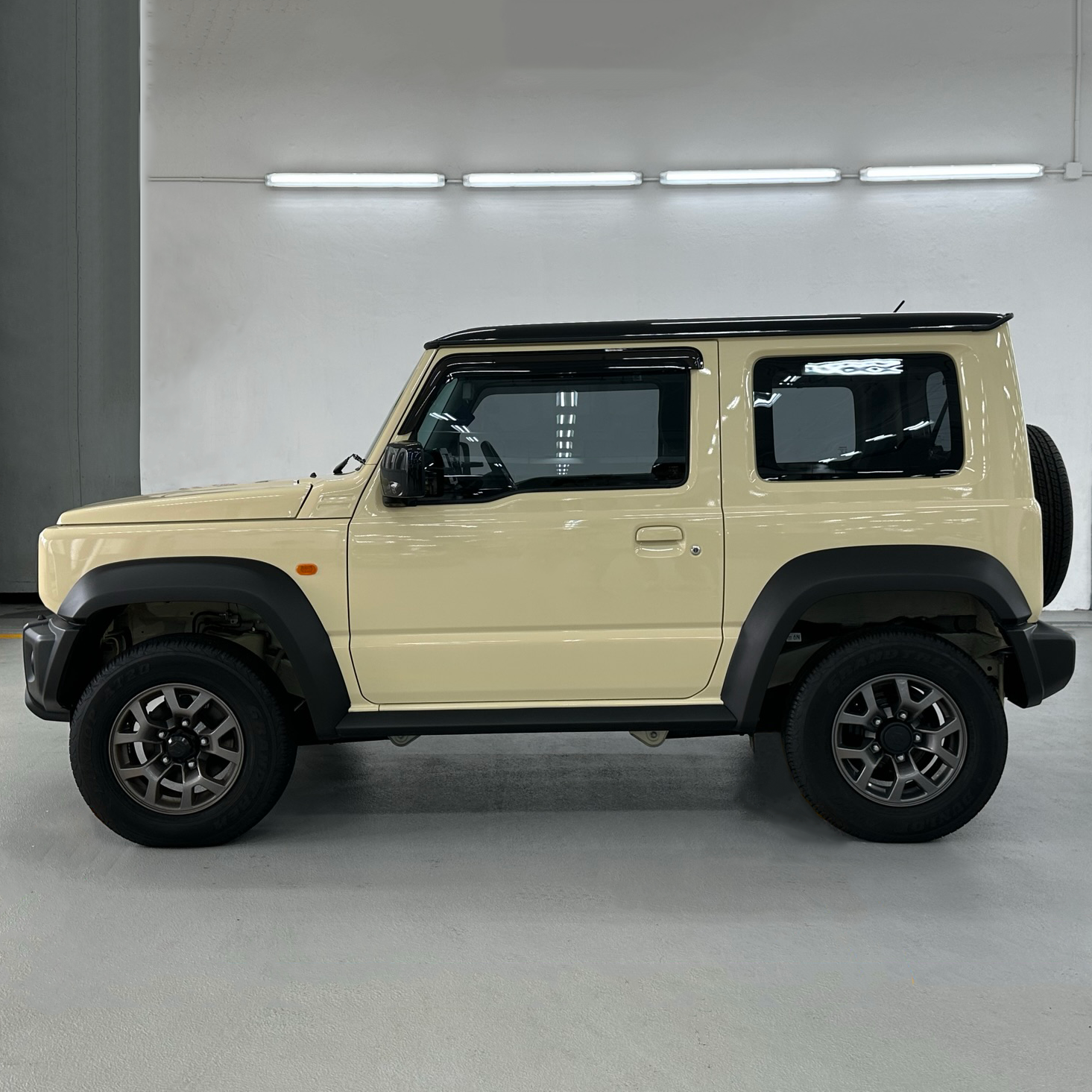 2021 SUZUKI JIMNY MT