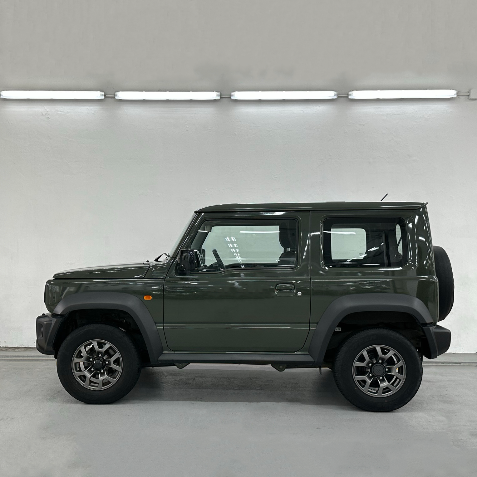 2019 SUZUKI JIMNY MT