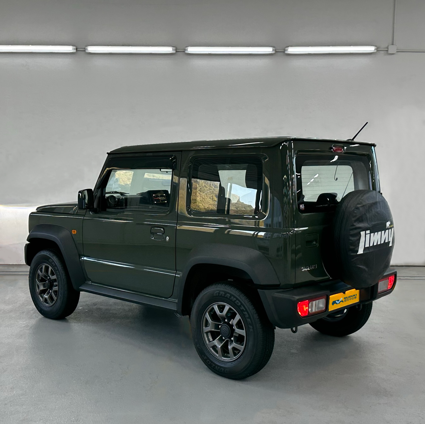 2022 SUZUKI JIMNY AT
